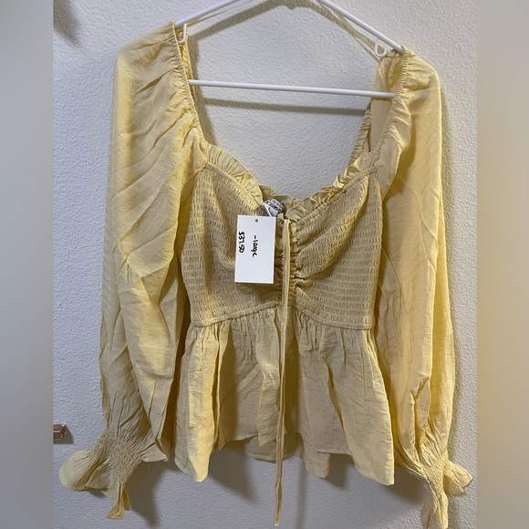 Tops | Cream Scrunch Top | Poshmark